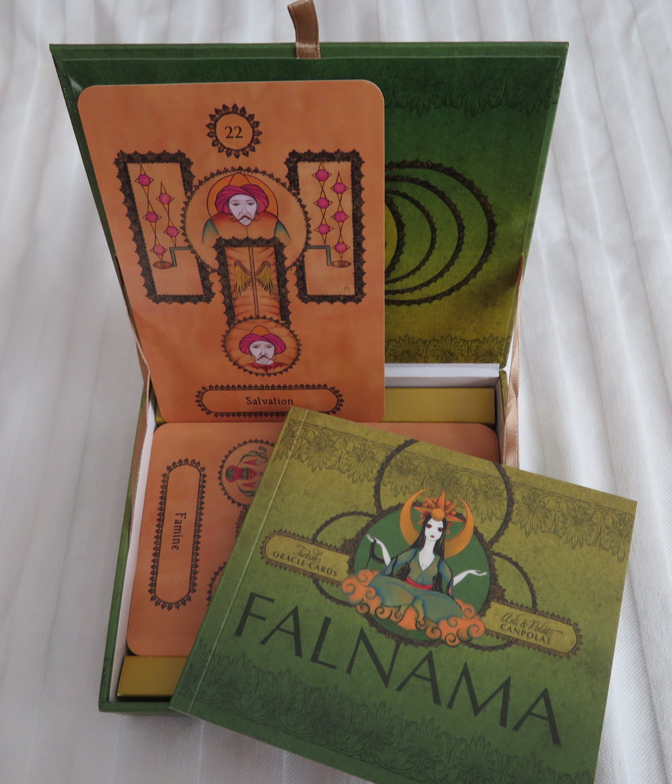 Falnama: Turkish Oracle Cards | Review | The Queen's Sword